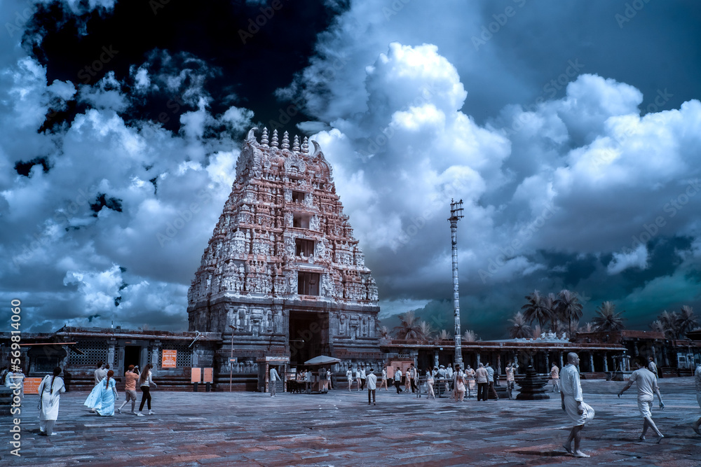Poster Belur Channakeshava temple in Infrared – Wall Art | UkPosters