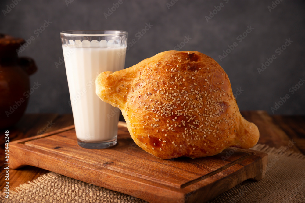 Cocol. Typical Mexican bread in the shape of a diamond, somewhat spongy ...