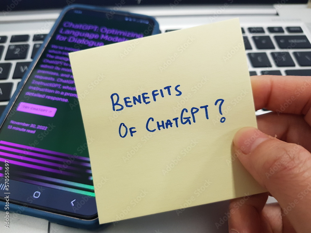 Foto de Singapore - Feb 2023: A person holding a sticky note showing ...