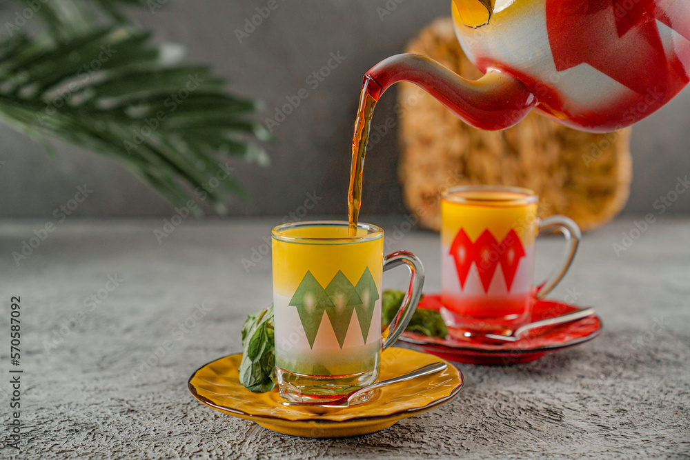 Arabic Traditional Hospitality (Saudi Arabia). Bedouin lifestyle ...