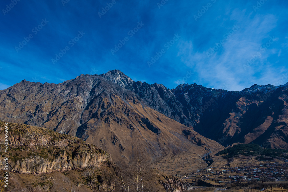 Stockfoto Georgia : 10-11-2022 : Country of Georgia, Kazbegi, Panoramic ...