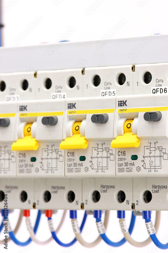IEK automatic current switches for protection of electrical loads ...
