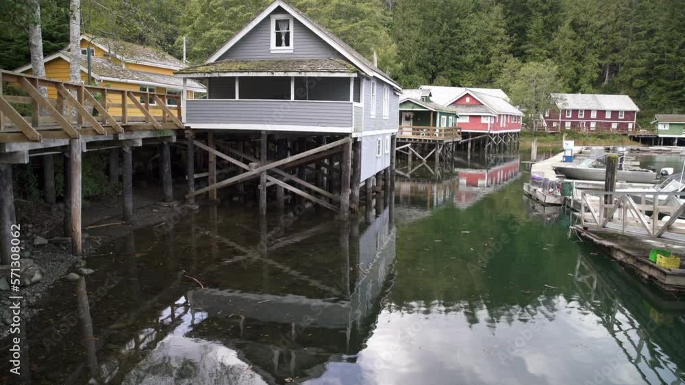 Telegraph Cove Historic Buildings on Pilings 4K UHD. The accommodations ...