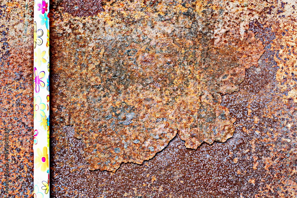 Old metal surfaces covered with rust and paint residue. Rust patterns ...