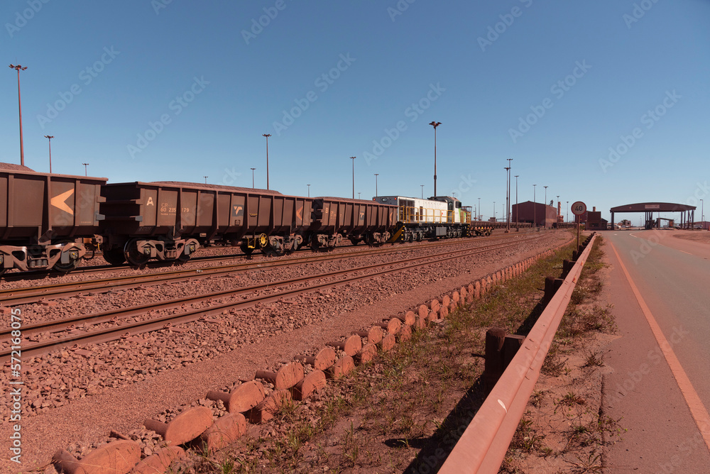 Foto de Saldanha Bay, west coast, South Africa. 2023. Railway wagons ...