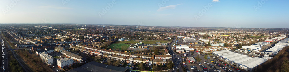 Foto de Aerial Image of Chaul End Lane Super Market and Retail Centre ...