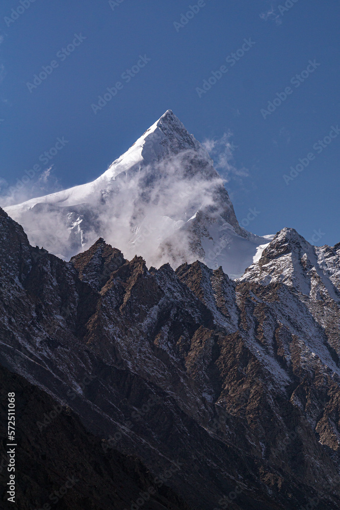 Autumn view of Karakoram mountain range of the Gilgit-Baltistan ...