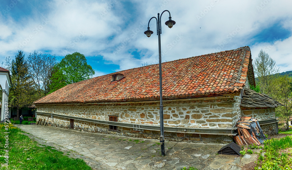 Foto de The Church of the Assumption of the Blessed Virgin Mary is a ...