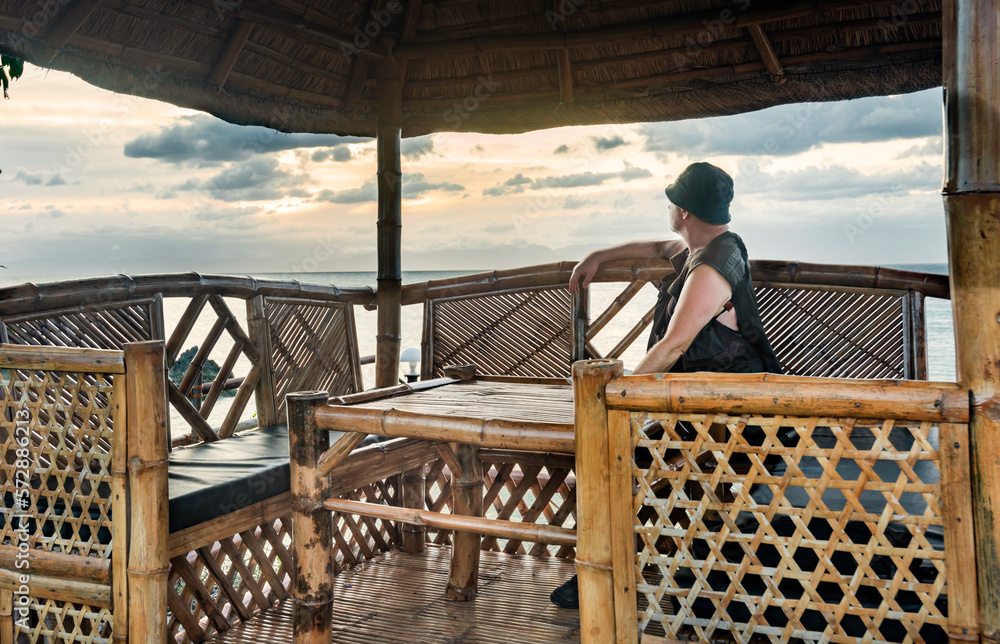 Solo male traveler and digital nomad, enjoying a beautiful Philippine ...