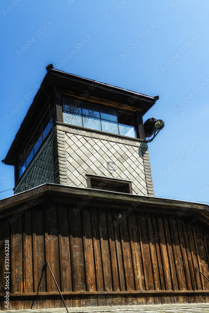 SS Guard Tower at Auschwitz concentration camp, Oswiecim, Poland foto ...
