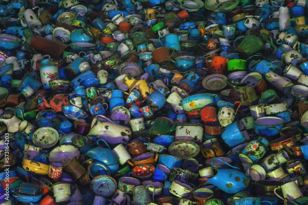 Prisoners' kitchen tools in barracks of Auschwitz-Birkenau ...