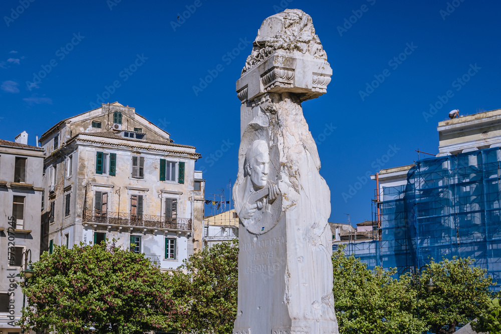 Foto de Corfu, Greece - June 14, 2021: Statue in 10th Infantry ...