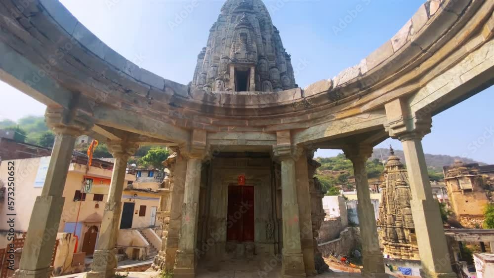 Small Hindu temple in Joipur, Jagat Shiromani Temple, home of Lord ...