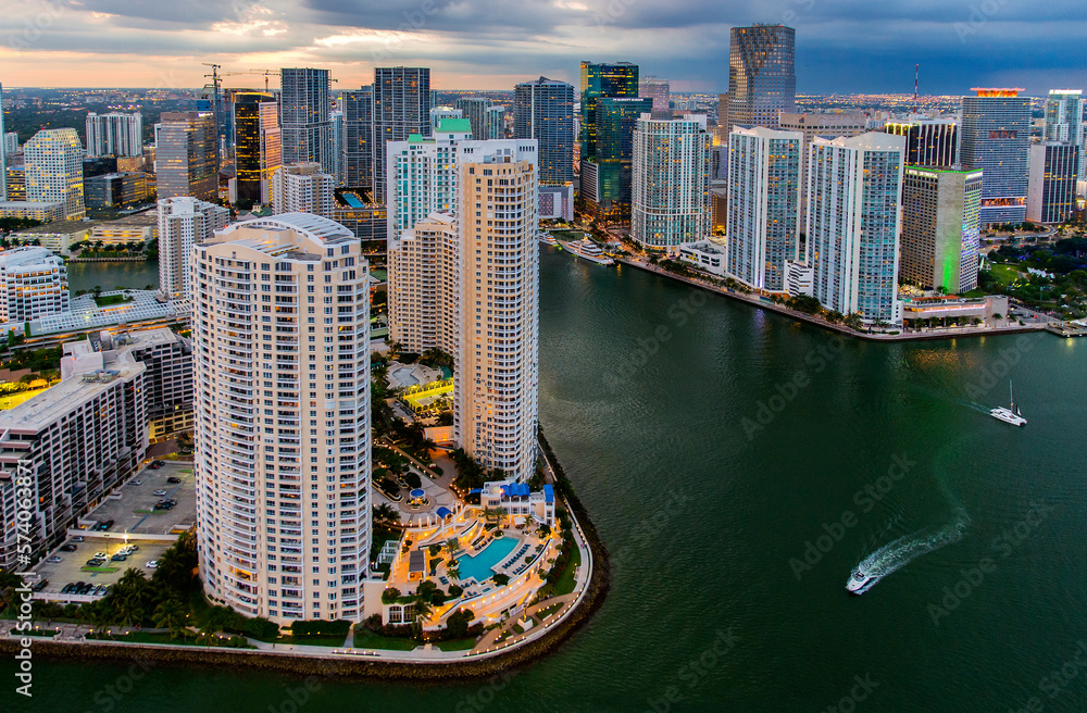 Brickell Key and Downtown,Mandarin Oriental and Intercontinental Hotel ...