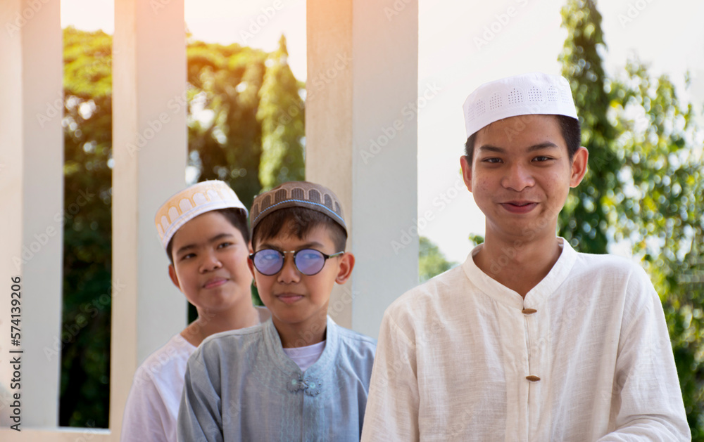 Foto de Group of Asian muslim or islamic boys in priest suit and wear ...