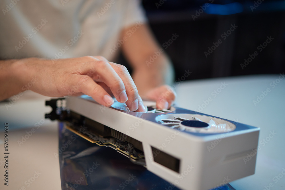 Changing the thermal paste on the graphics processor. Disassembled ...