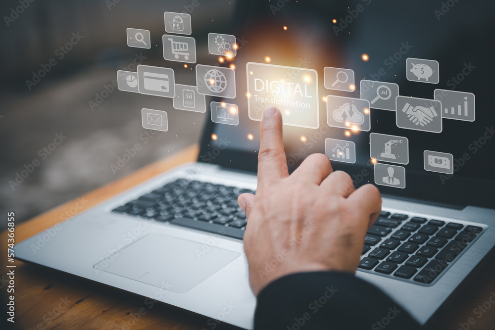 Fotka „Customer service management, internet and cloud computing ...