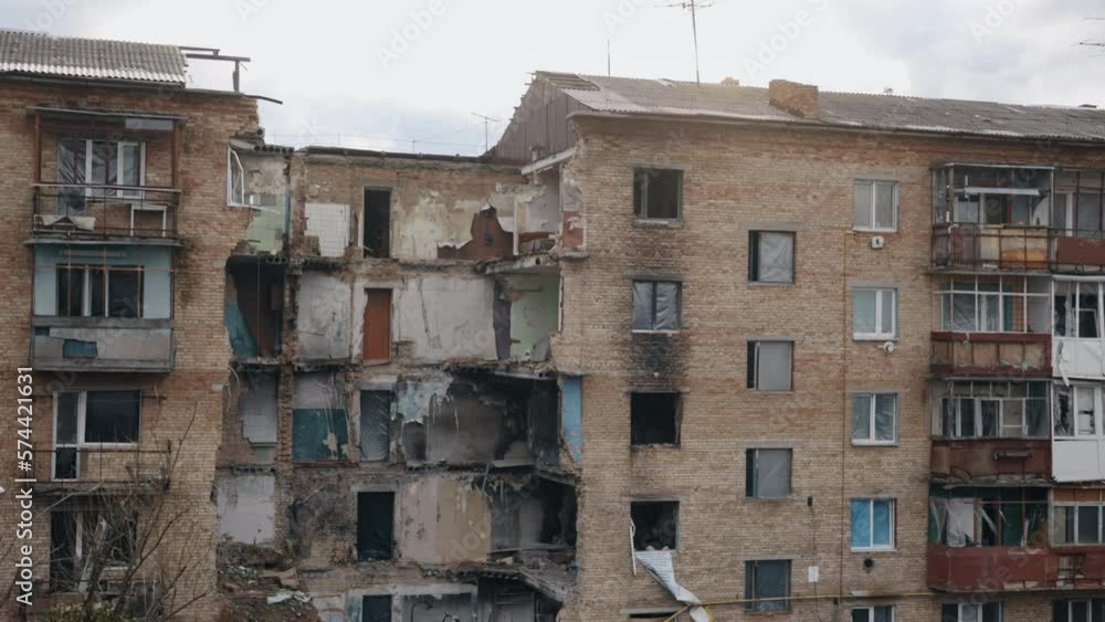 destroy city, Buildings destroyed, Disaster scene. During war in ...