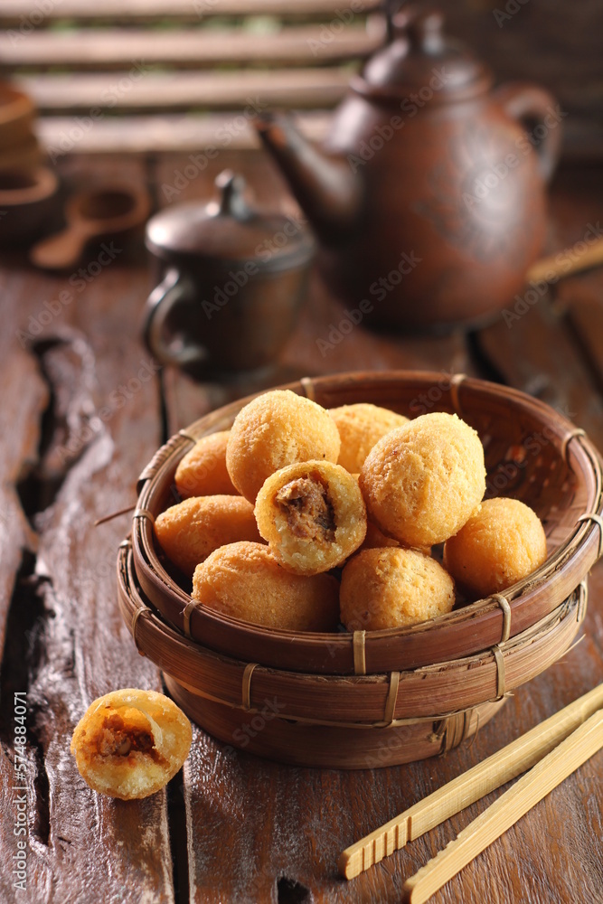 Comro is a typical Sundanese fritters. Comro is made from grated ...