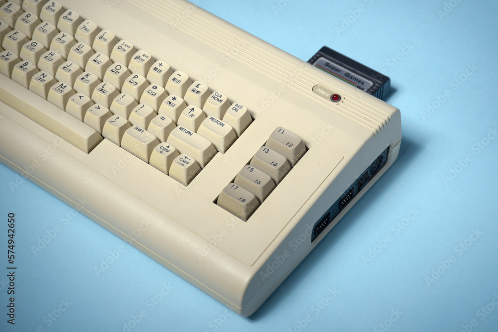 Poster Retro computer from the 1980s with keyboard and cartridge ...