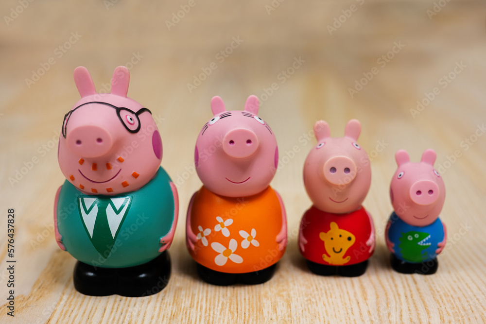Peppa Pig family. Daddy pig, Mummy pig , Peppa and George. Stock Photo ...