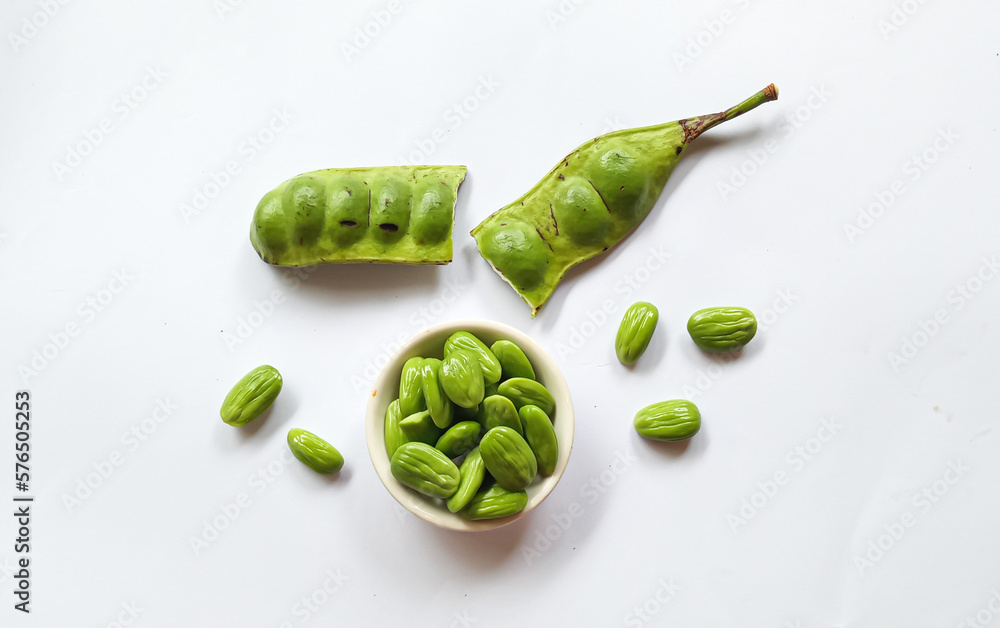 Raw of petai or pete (Parkia speciosa). Usually eaten raw and cooked ...