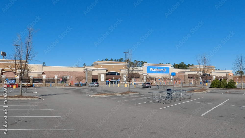 Walmart grocery store exterior clear blue sky empty parking lot Stock ...