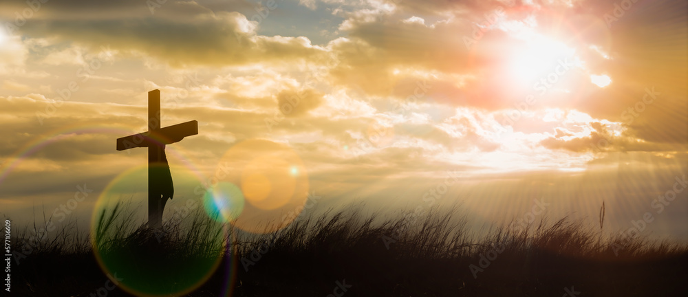 Foto de Silhouette of Jesus with Cross over calvary sunset,holy cross ...