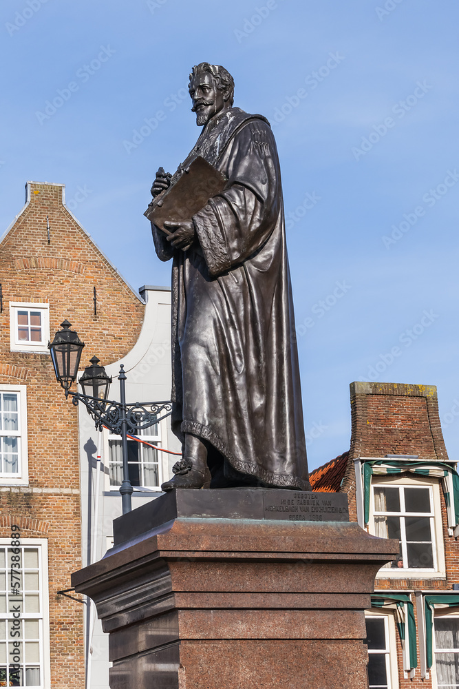 The monument to the Dutch lawyer Hugo Grotius (Hugo de Groot) installed ...