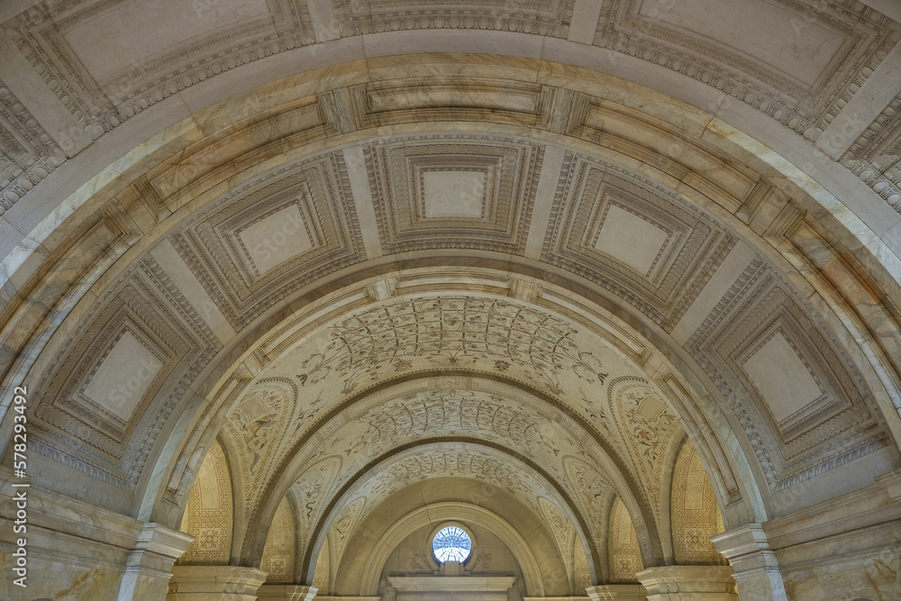 Breathtaking architecture details of panoramic dome mural columns ...