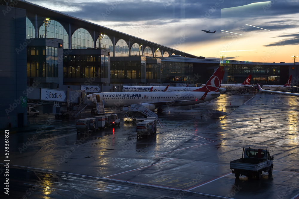 ISTANBUL, TURKEY - FEBRUARY 4, 2023: Passenger Turkish Airlines ...