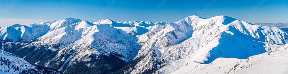 Poland 2022. Beautiful view on the snow Tatry. Zakopane, Giewont ...