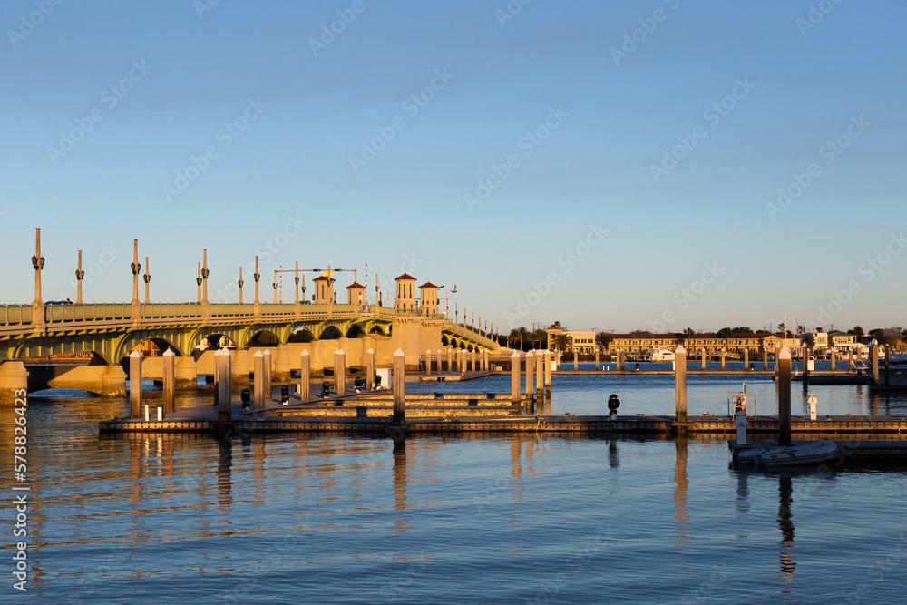 The beautiful 1927 double-leaf bascule Bridge of Lions connecting ...