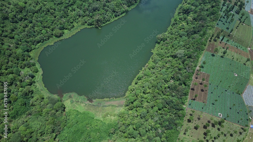 The mystical and magical beauty of the Ranjeng lake which can hypnotize ...