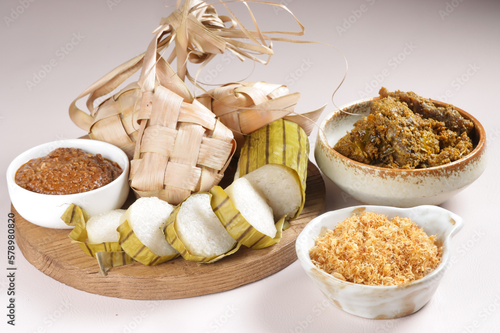 Malaysian Traditional Muslim Food During Hari Raya, Lemang, Ketupat ...