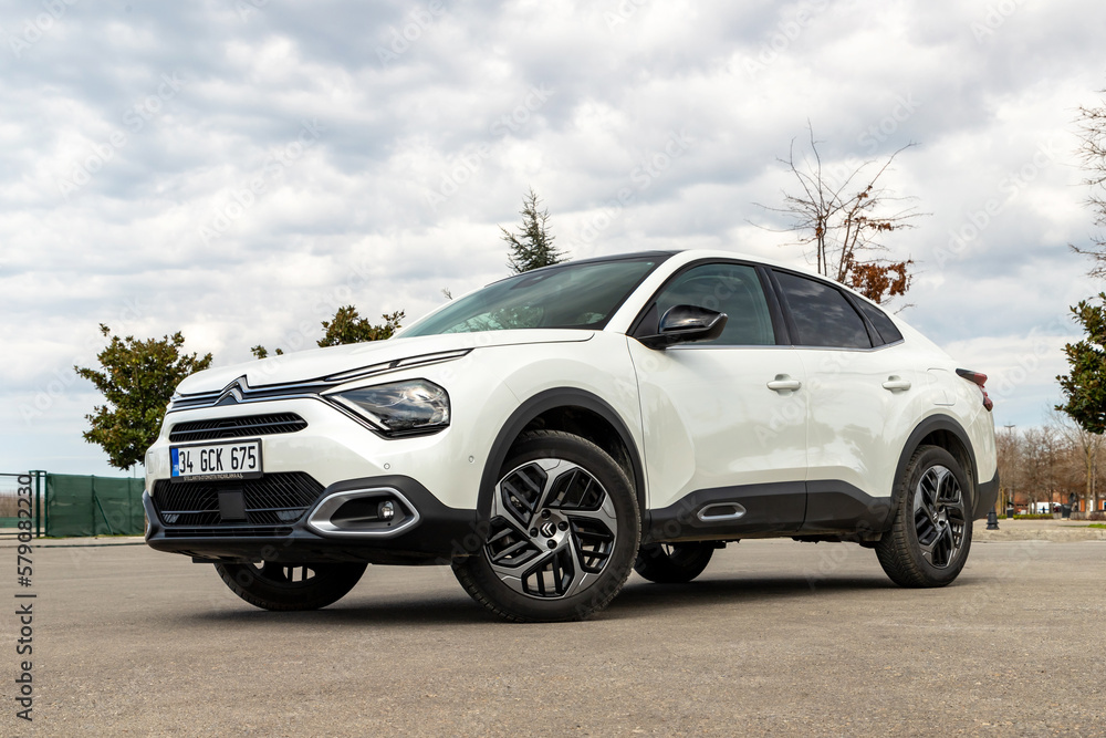 Citroen C4X is a compact 4-door crossover sedan from the French car ...