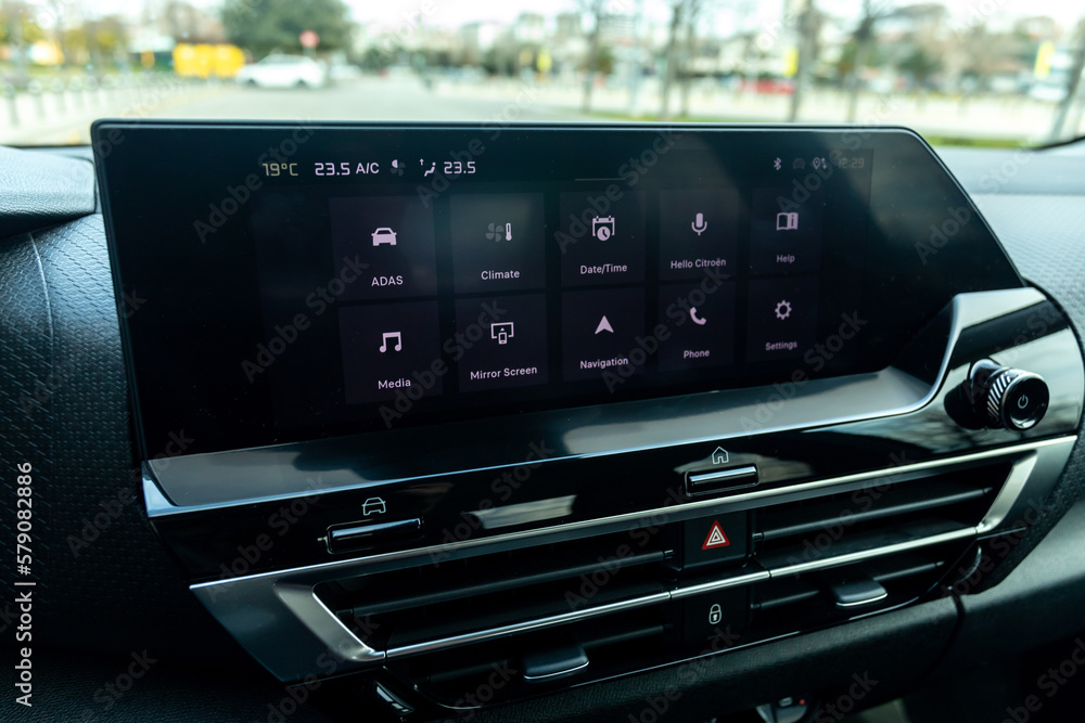 Citroen C4X is a compact 4-door crossover sedan from the French car ...