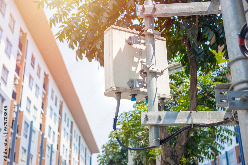 4G or 5G cellular communication in urban. Directional Grid Cell Site ...