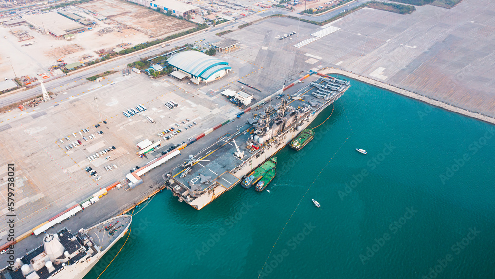 Fotka „Amphibious assault ship USS Makin Island (LHD 8). Wasp class ...