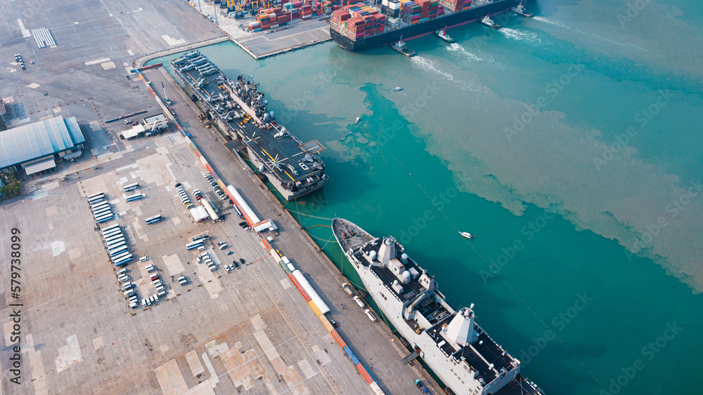 Amphibious assault ship USS Makin Island (LHD 8). Wasp class amphibious ...