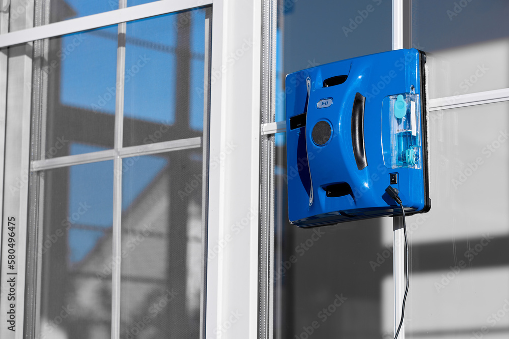 Popular gadgets for washing dirty windows in homes and premises ...