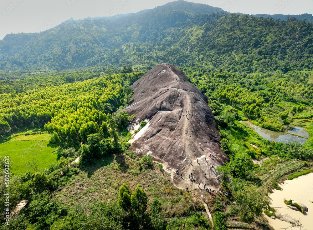 Mother Elephant Stone in Chu Yang Sin mountain range, Dak Lak province ...