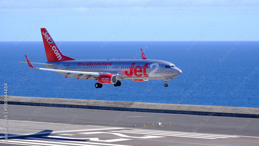 Boeing 737 800 Jet2.com landing at Madeira Airport, Funchal, Madeira ...