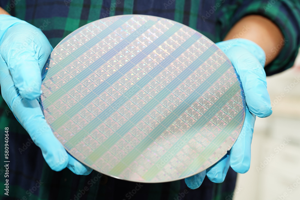 Silicon wafer for manufacturing semiconductor of integrated circuit ...