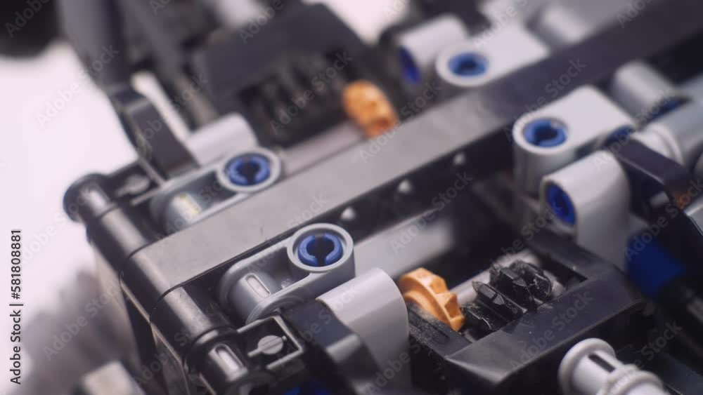 Toy mechanical mechanism spinning and rotating, constructor for ...