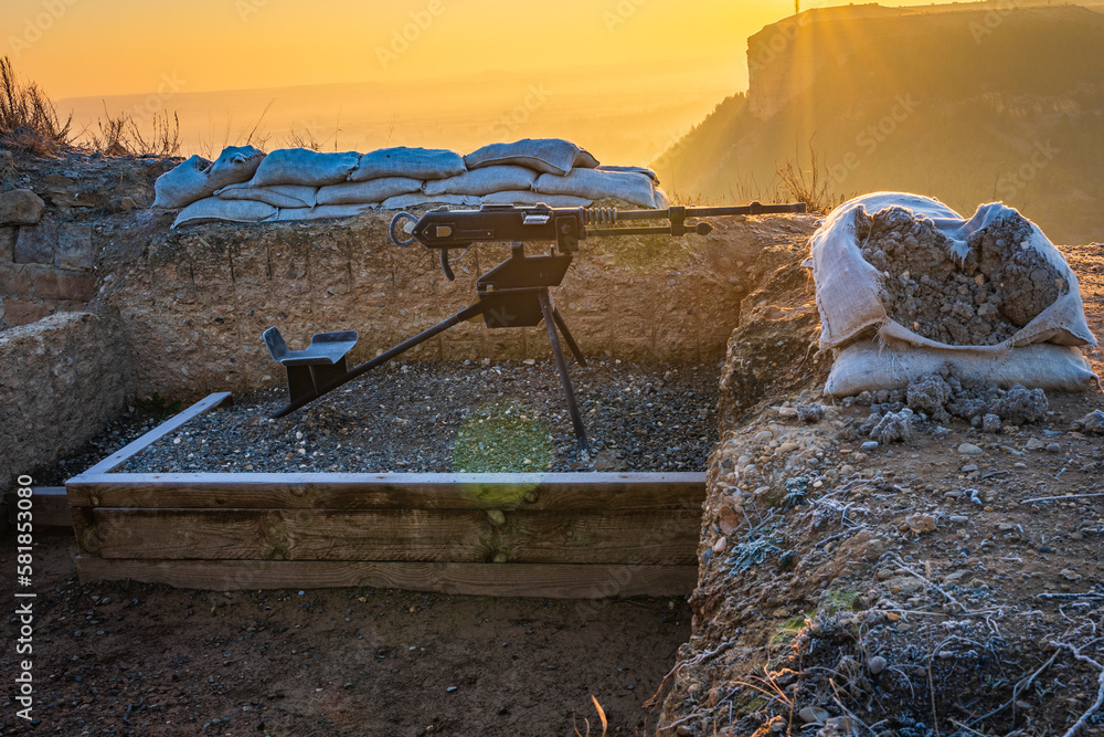 Fotografia do Stock: Line of the Cinca Ballobar frozen machine gun side ...