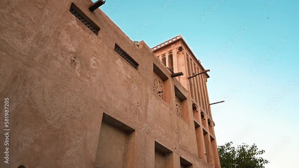 Vidéo Stock An old traditional Emirati house at Al Seef Dubai is a ...