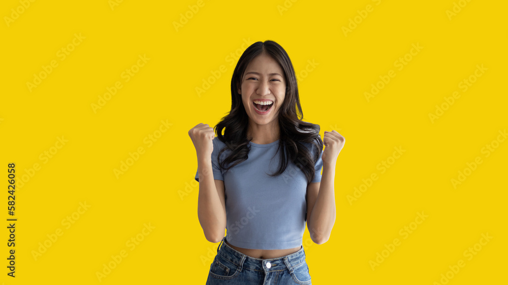 Asian woman acting shocked or surprised isolated on a white background ...
