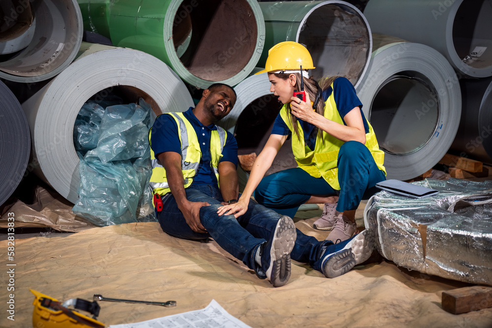 Emergency first aids on a man who has knee injuries from accident in ...
