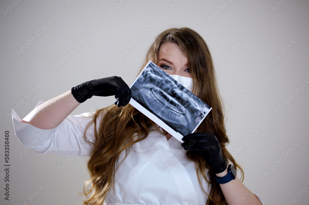 X-ray image of the jaw of all human teeth close-up. Magnetic resonance ...